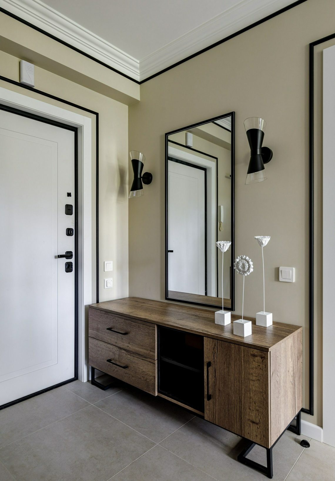 Egyetemista lánynak berendezett 46m2-es lakás - lerobbant állapotból ...