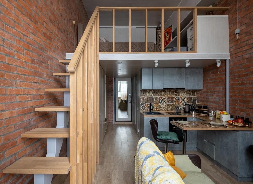 Így lett hangulatos kétszintes loft egy 30m2-es kis lakásból ...